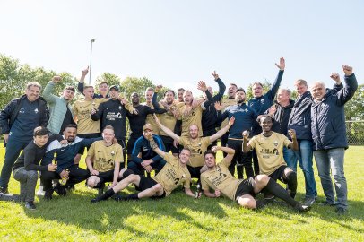 Kickers Leer feiert die Meisterschaft - Ostfriesen-Zeitung