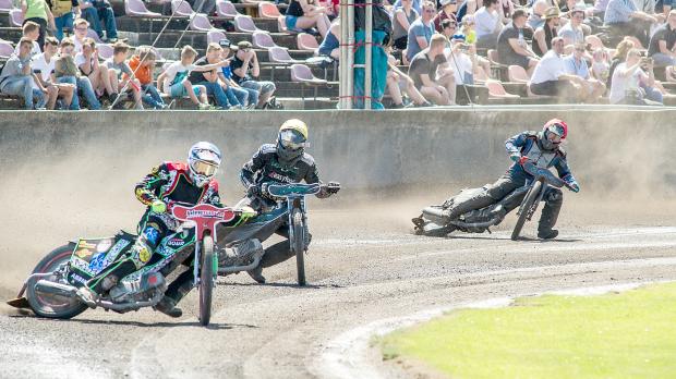 Speedway-Rennen in Halbemond - Ostfriesen-Zeitung