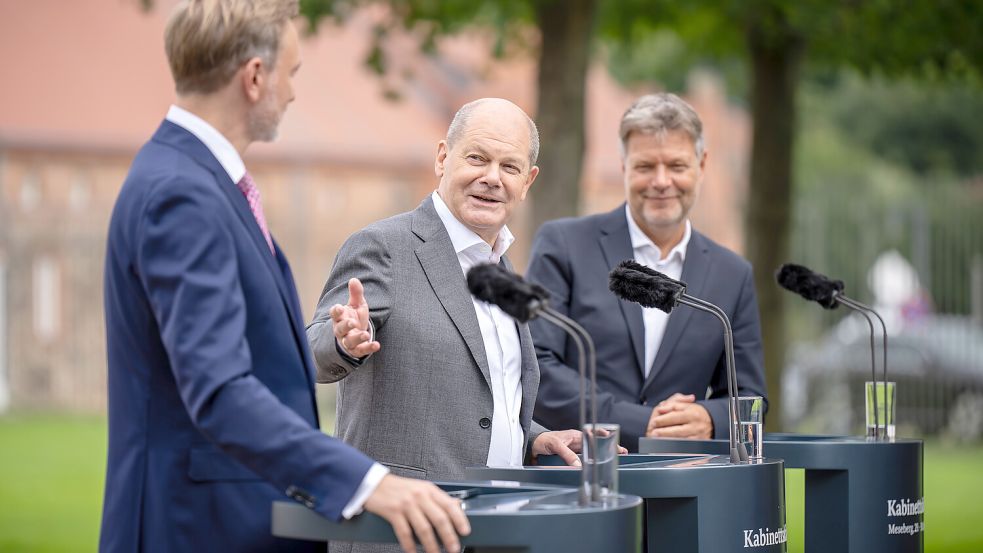 Berlin: Umfrage: Ampel-Koalition mit schlechtestem Wert seit der ... Berlin: Umfrage: Ampel-Koalition mit schlechtestem Wert seit der ...
