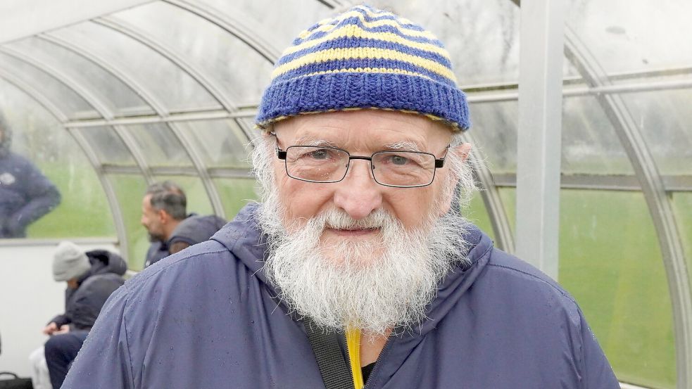 Uli Berns ist zurück: Nach Krebs-OP - Germania Leers gute Seele ...