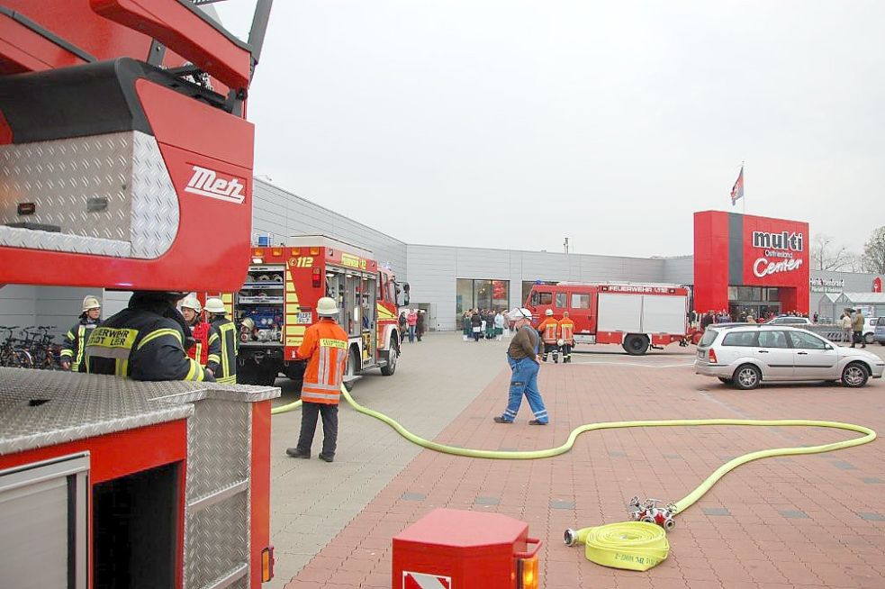 Leer: Multi-Süd nach Feuer wieder geöffnet - Ostfriesen-Zeitung