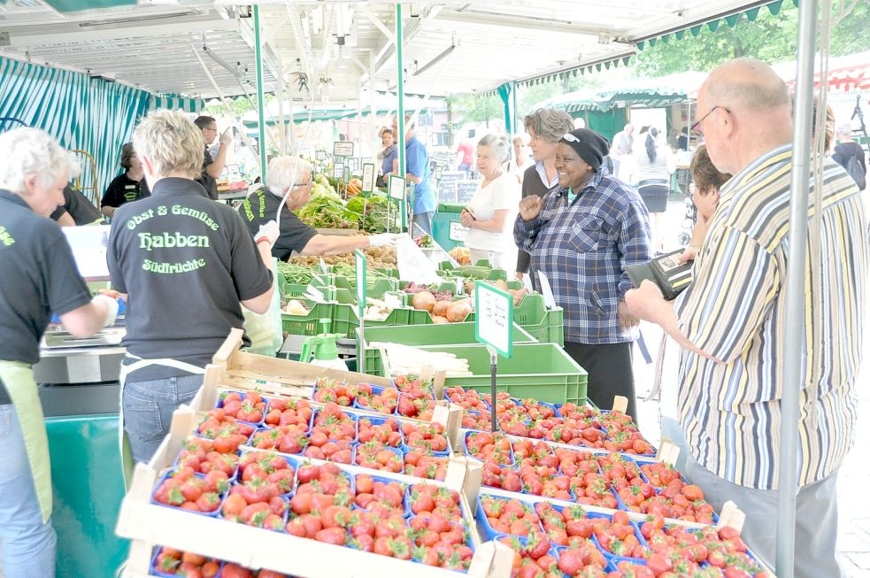 Leeraner Wochenmarkt muss zweimal weichen - Ostfriesen-Zeitung