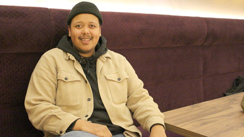 Künstler in Ostfriesland: Junger Comedian aus Emden will durchstarten ...