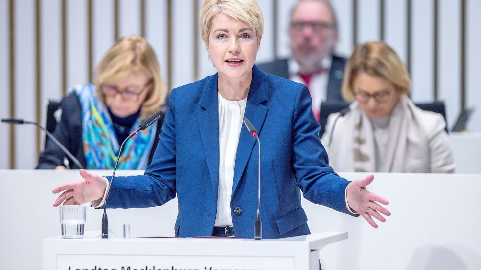 Stralsund: Finanzbeamtin hat Steuererklärung verbrannt: MV ...