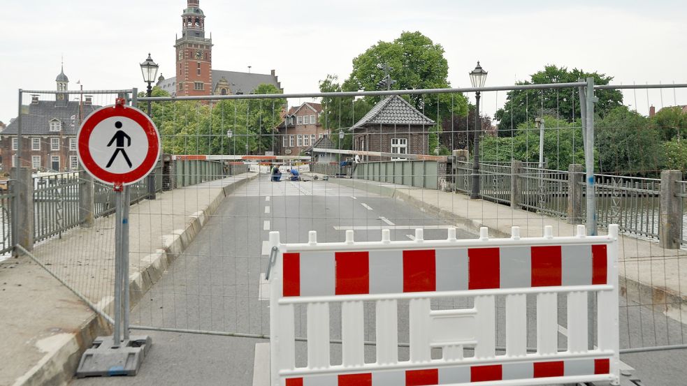 Verkehr: Darum wird die Sperrung der Rathausbrücke in Leer verlängert ...