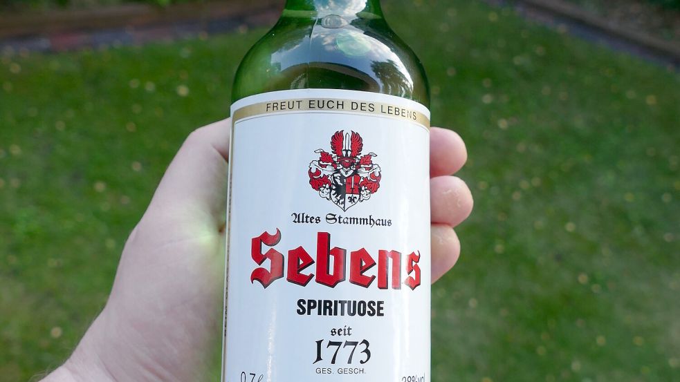 Sebens aus Loquard: Vom Zank um Ostfrieslands älteste Schnapsbrennerei ...