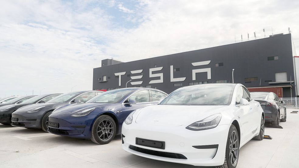 Hamburg Weitere Preissenkung Bei Tesla Mit Diesem Betrag Rechnet Ein
