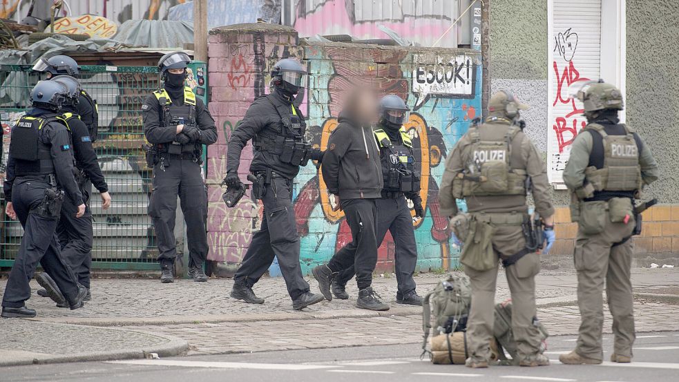 Berlin: SEK-Einsatz wegen Ex-RAF-Terroristen in Berlin - keine Festnahmen - Ostfriesen-Zeitung