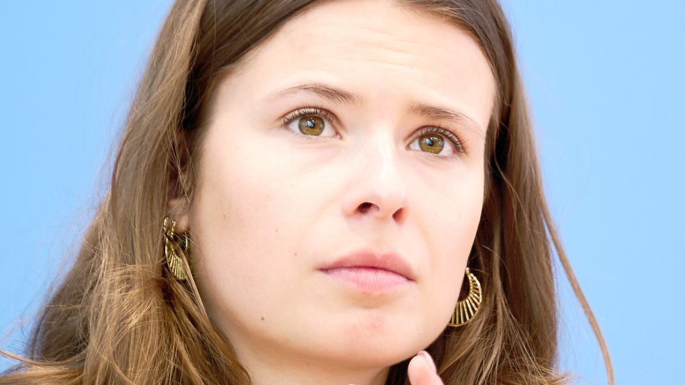 Protest gegen Gasbohrung: Klima-Aktivistin Neubauer spricht bei Demo ...