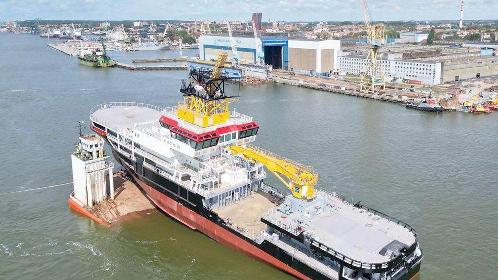 Sicherheit auf See: Neues Mehrzweckschiff „Mellum“ schwimmt bereits ...