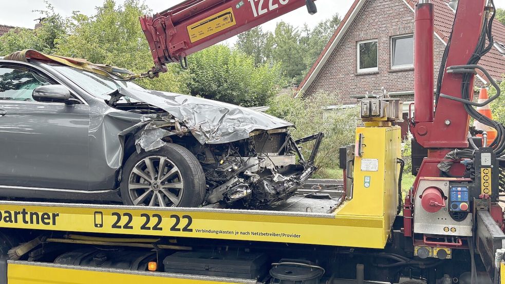 Polizei im Einsatz: Unfall mit drei Autos in Aurich - Ostfriesen-Zeitung