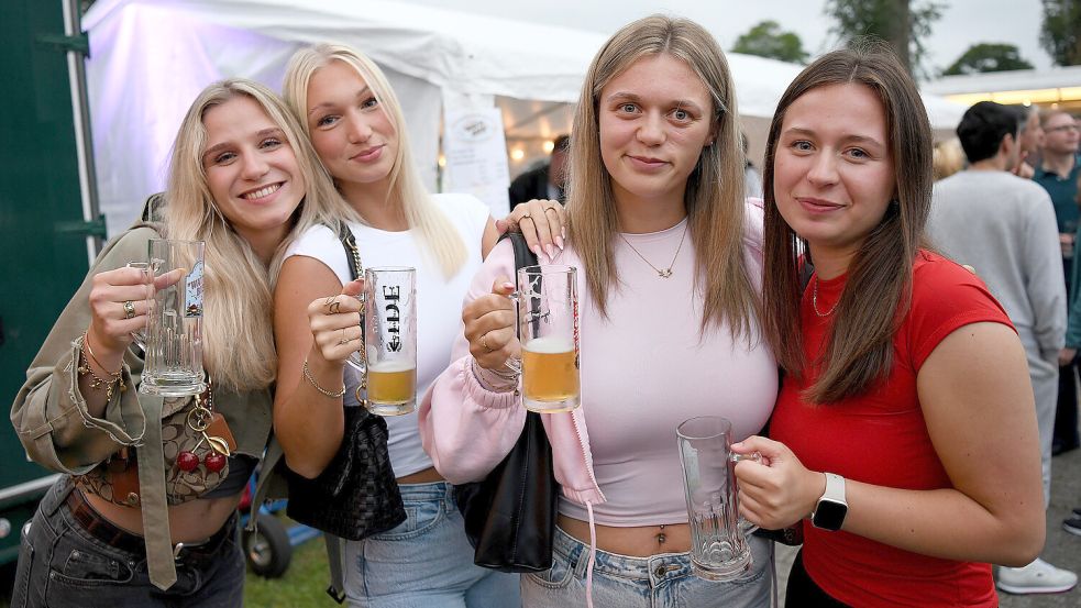 Freitag und Samstag: Das 10. Bierfest in Nortmoor in Bildern ...