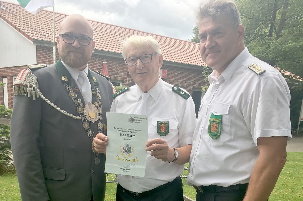 Rolf Adert ist seit 60 Jahren dabei - Ostfriesen-Zeitung