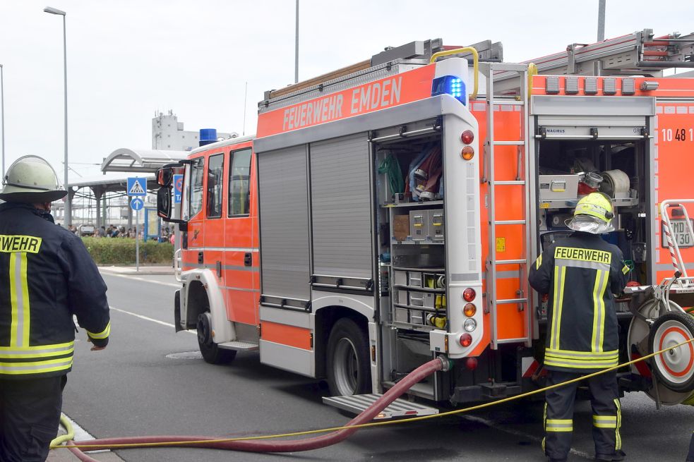 Feuer in Emden: Fährterminal wurde evakuiert - Ostfriesen-Zeitung