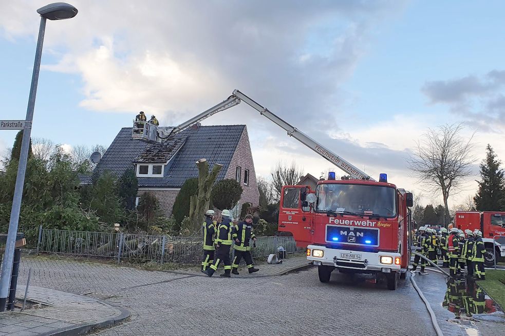 Vier Personen aus brennendem Haus gerettet - Ostfriesen-Zeitung
