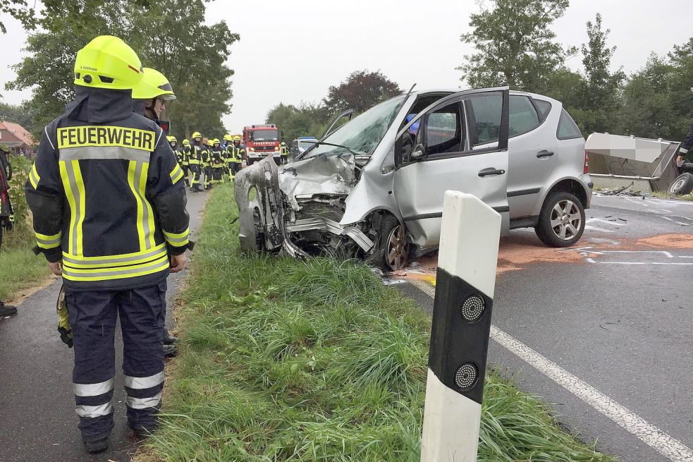 Drei Verletzte bei schwerem Unfall in Eversmeer - Ostfriesen-Zeitung